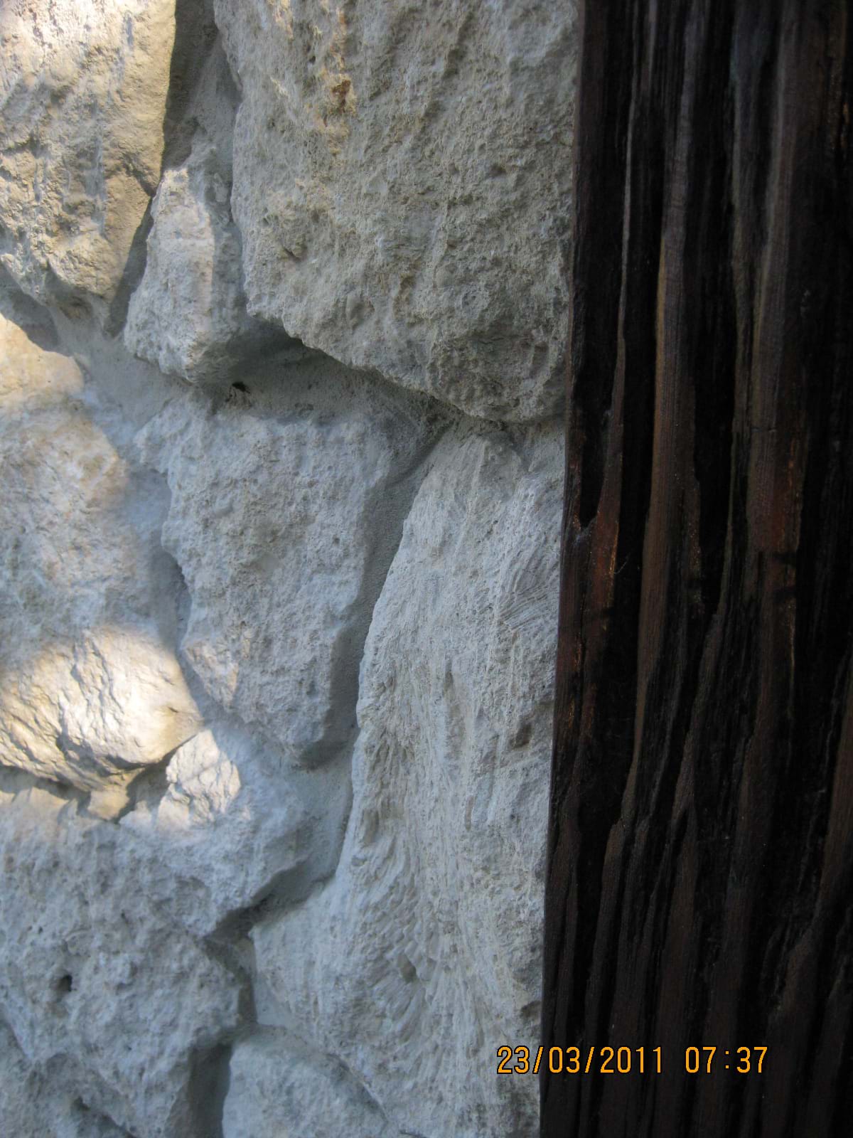 Kenchi Lifestyle Gardens | Feature Stone | Gold Coast